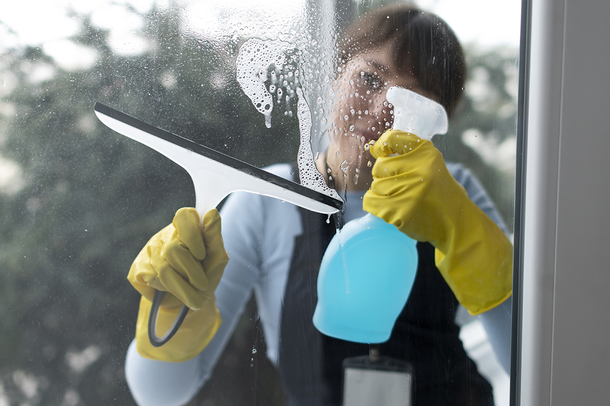 Ménage, Repassage Rueil-Malmaison: lavage, vitres